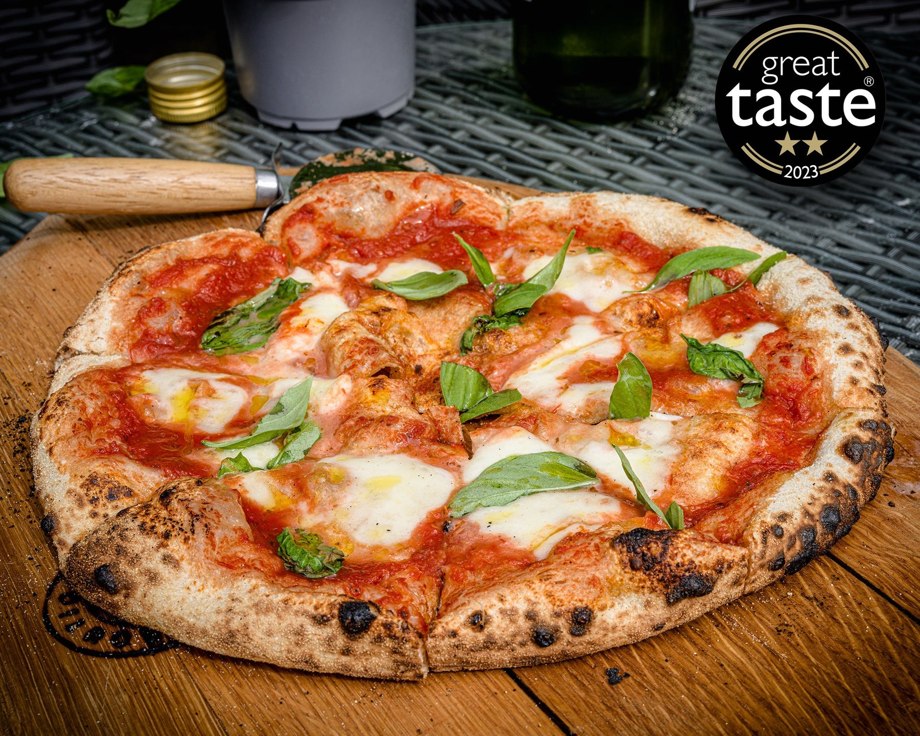 Freshly Made Pizza Dough Balls & Pre-stretched Pizza Bases